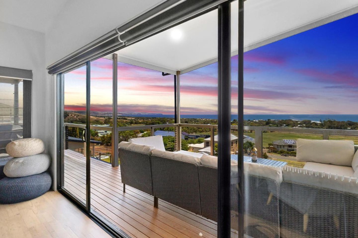 Ocean Heights - 27 Stacey Drive - Normanville