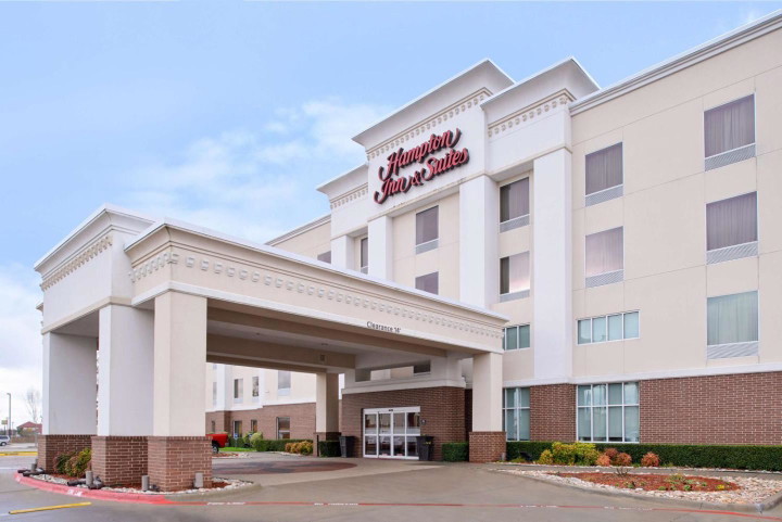 Hampton Inn & Suites Greenville - Greenville, TX