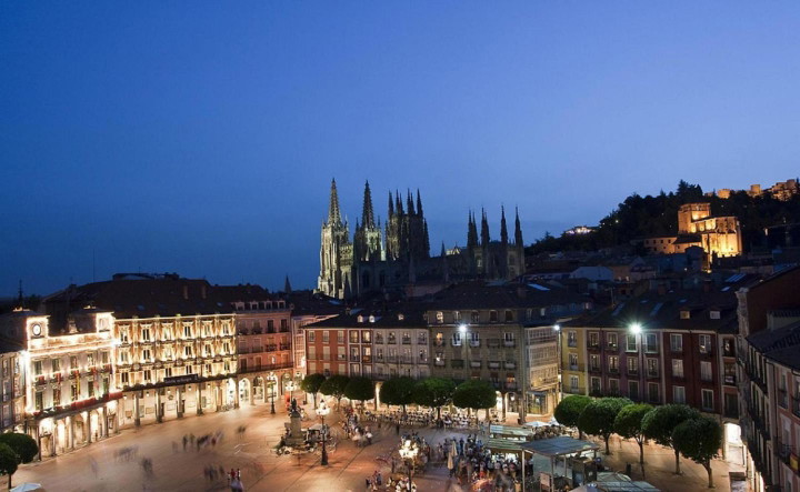 Apartamento Turistico Plaza Mayor - Burgos