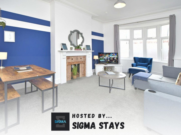 Bentley House - By Sigma Stays - Crewe