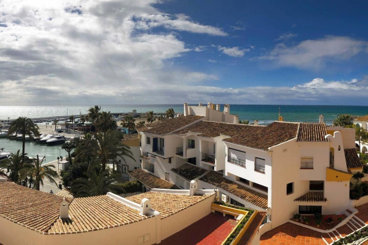 Apartment With Secure Underground Parking - Sitio de Calahonda