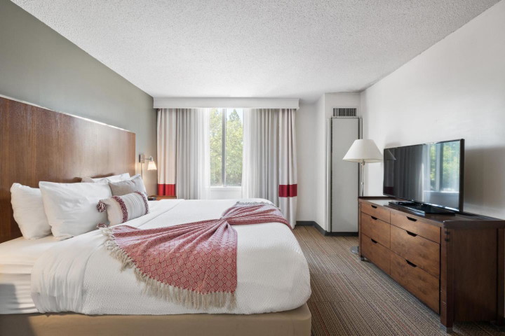 315 Loso Hotel Airport - Charlotte, NC