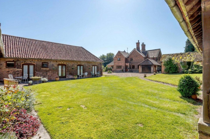 Holly Lodge Country Guest House - Mansfield