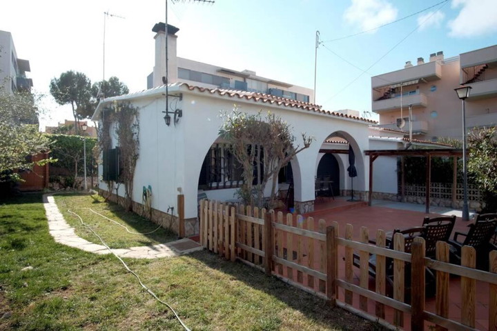 La Casa Del Bosc, Playa Y Golf - Salou - La Pineda