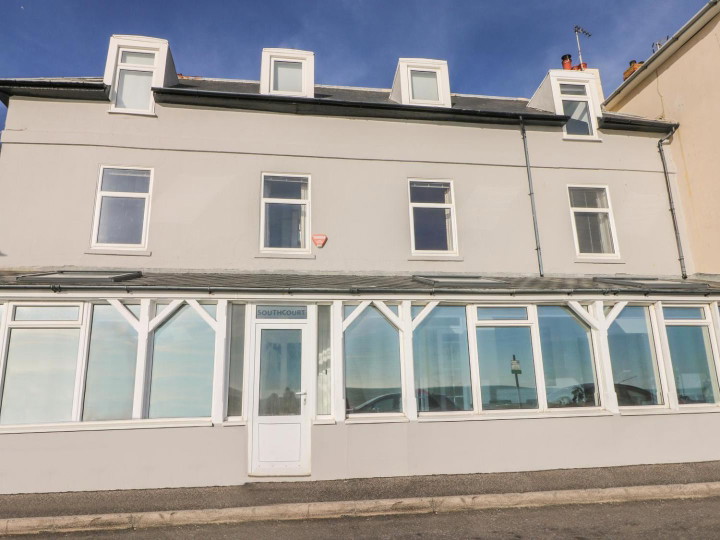 The Eaves - Folkestone