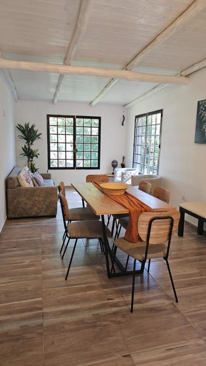 Chalet Alaniz Salinas -