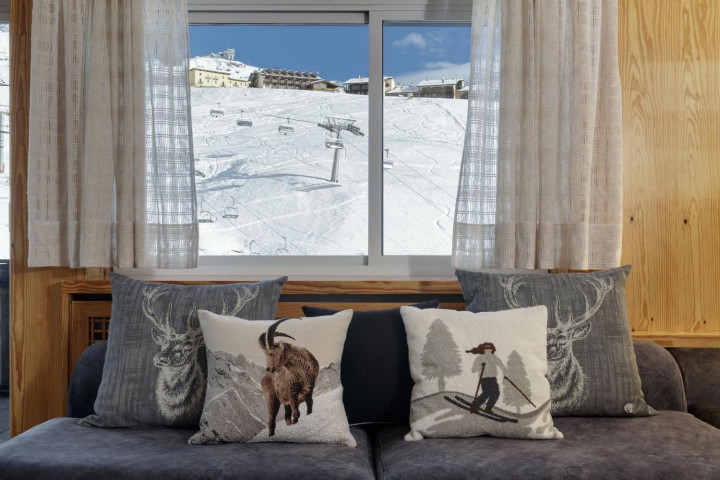 Hellochalet - The View - Ski To Door With Matterhorn View - Zermatt