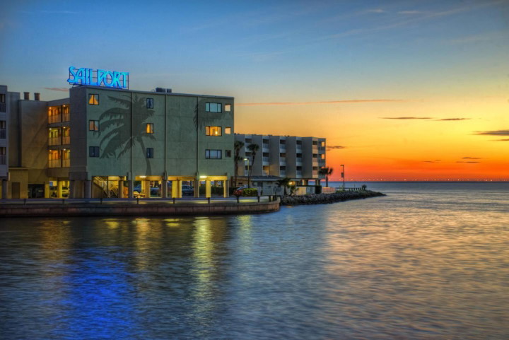 Sailport Waterfront Suites - Clearwater, FL