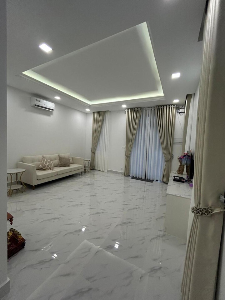 Charming 4-bedroom Townhome In Vibrant Phnom Penh! - Cambodia
