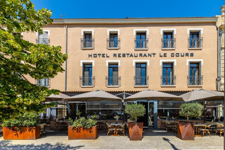Logis Hôtel Restaurant Le Cours - Languedoc-Roussillon