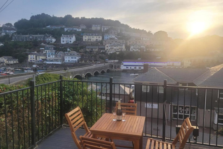 Looe Cottage - Seaside Views Log Fire Sleeps 4 - Looe