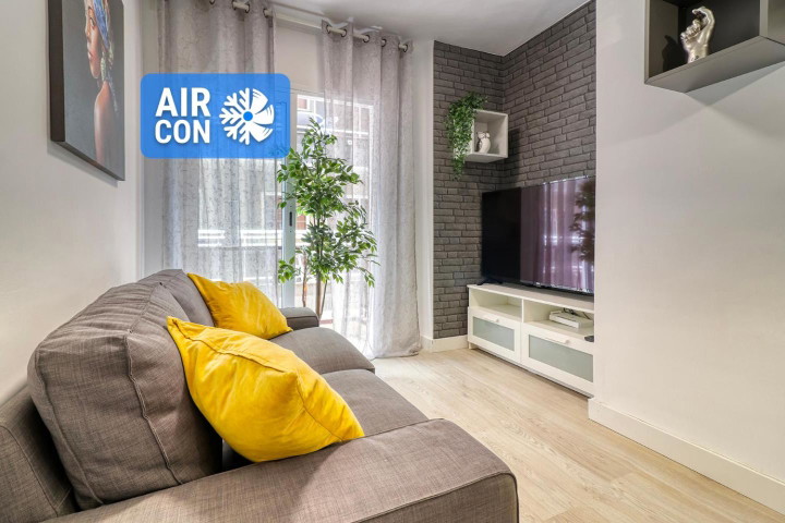 Cozy Main Square And Beachfront 3-bedrooms Apartment - Los Cristianos