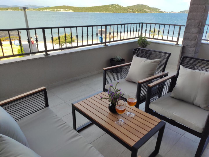 Apartmani ŠAra 2 - Murter