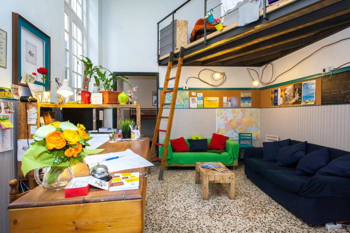 Ostellin Genova Hostel - Genoa