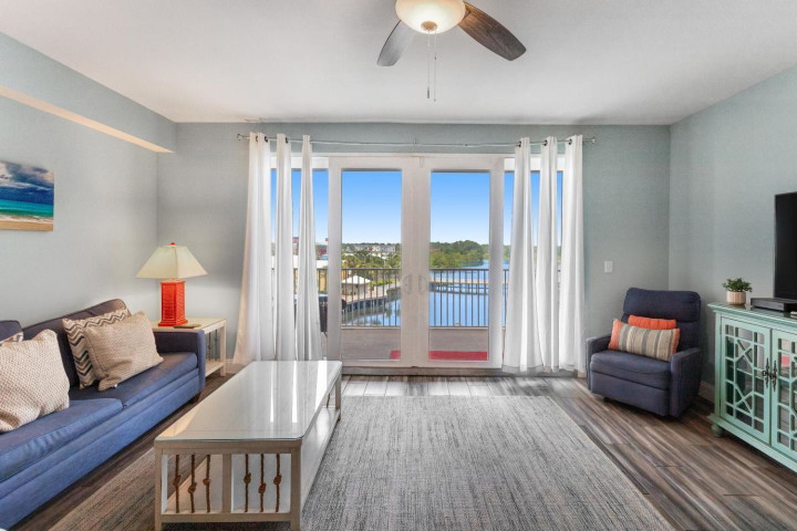 Laketown Wharf 335! 1 Bd, 2 Bathroom With Amazing Amenities - Florida