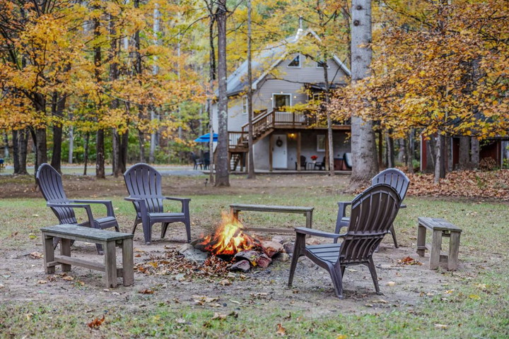 Trails End River Retreat - Riverside - Berkeley Springs, WV