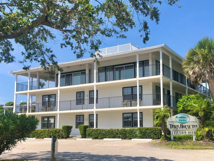 Davis House Inn - Sebastián, FL