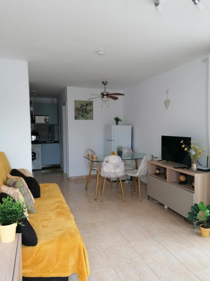 Castillo Holiday Apartment- Puerta Del Sol 245 - Espagne