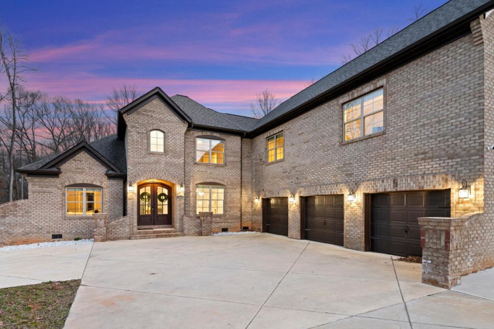 Charlotte Acres Retreat - Harrisburg, NC