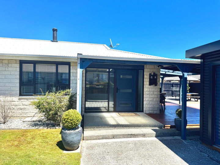 Joy On Jollie - Your Home Away From Home - Hokitika