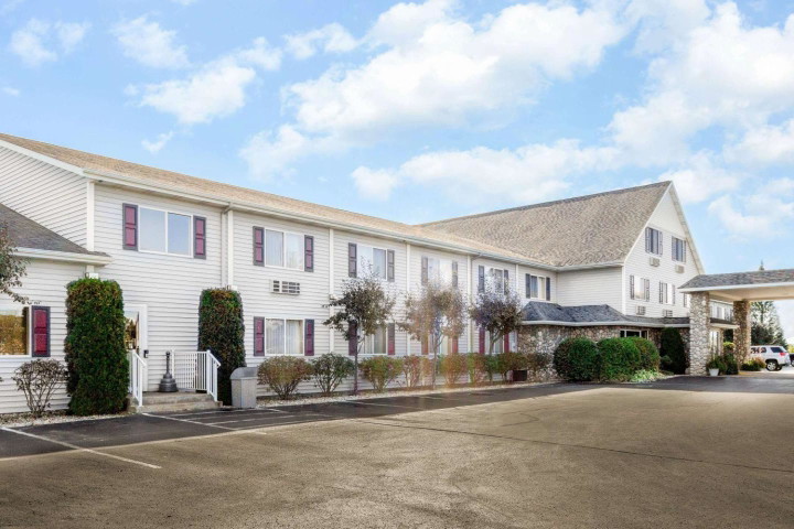Super 8 By Wyndham St. Ignace - Michigan