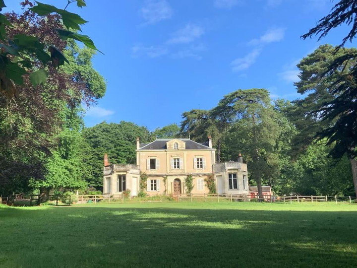 Le Château De John Miles Au Bord De L’eau - Sucé-sur-Erdre