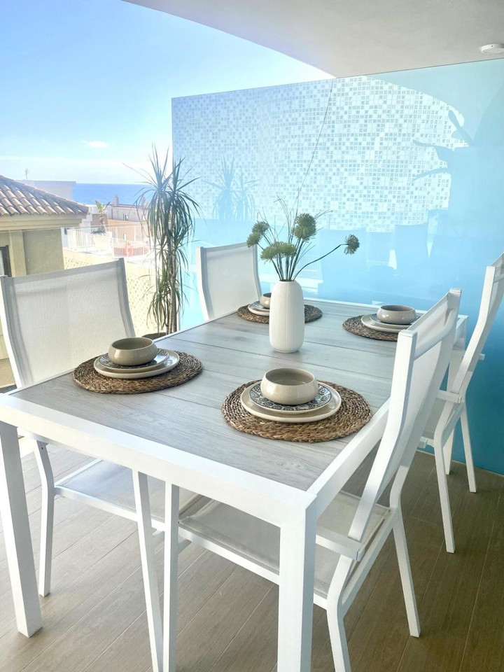 Fantastic Apartment In The Wave Just Steps From Carvajal Beach - Pool And Free Parking - Provincia de Málaga, España