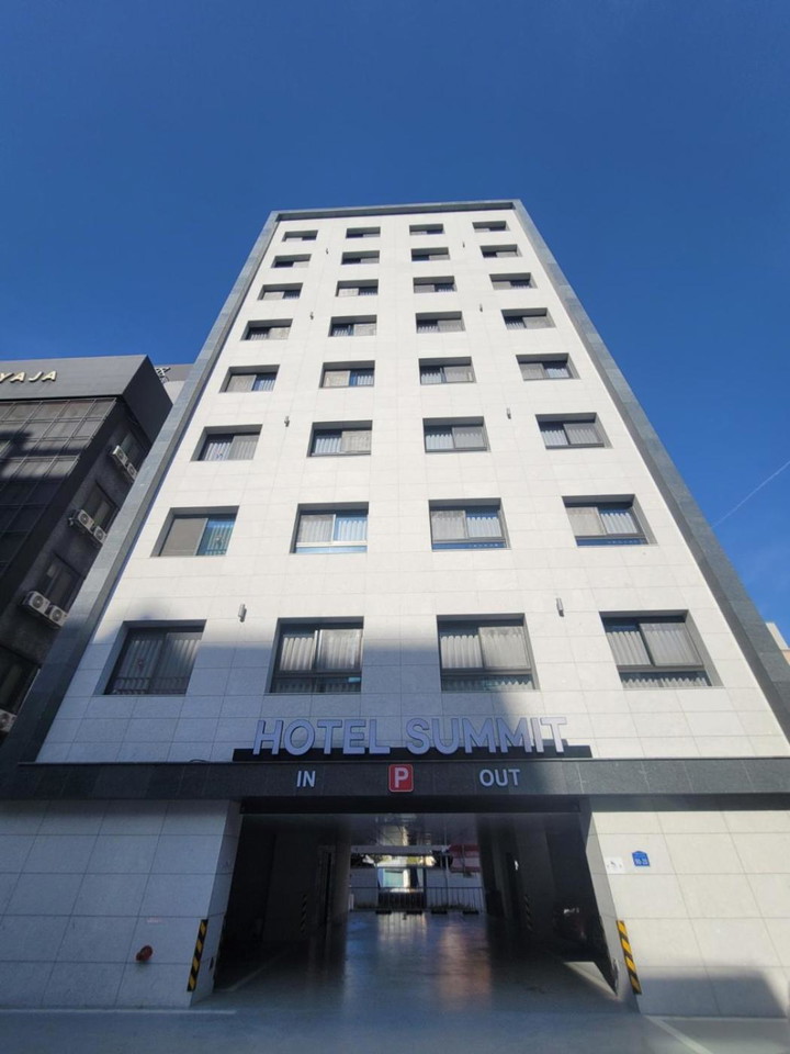 Hotel Summit - South Korea