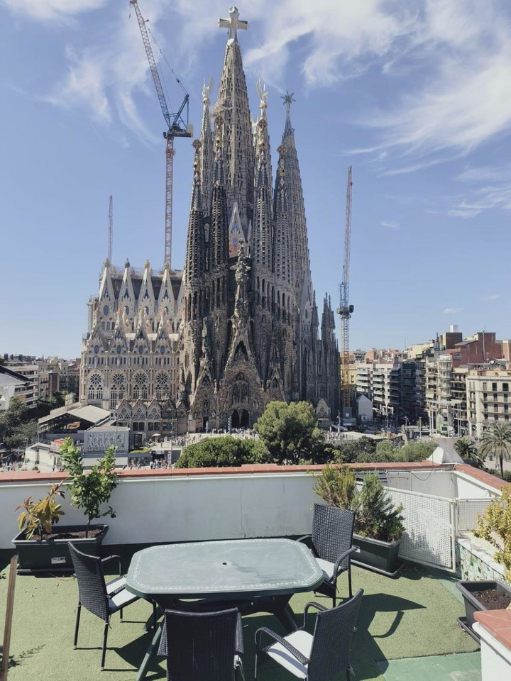 Absolute Sagrada Familia - The View - Barcelona