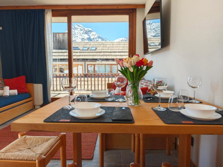 Hostdomus - La Piazzetta - Bardonecchia