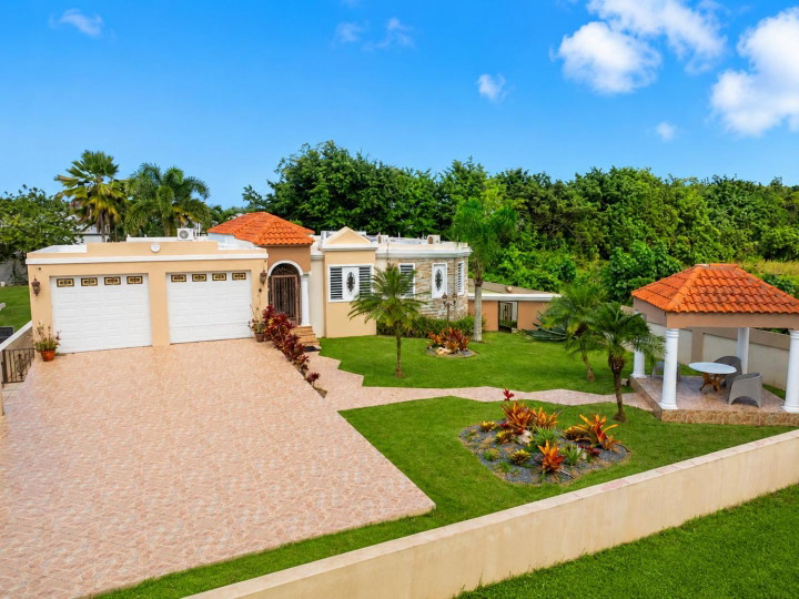 Big Vacation House - Puerto Rico