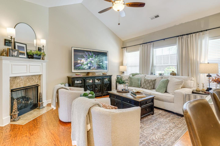 Private Patio & Workspace: Cleveland Condo - Chickamauga Lake, TN