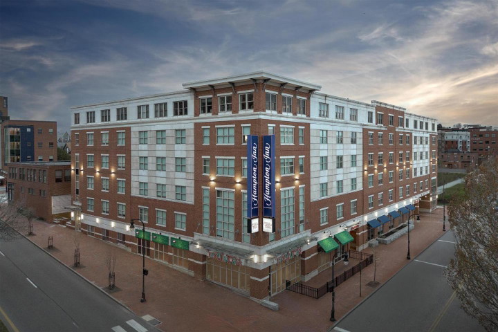 Hampton Inn Portland Downtown Waterfront - Cape Elizabeth, ME