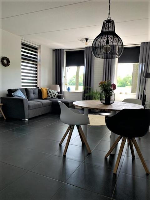 Lis De Maison - Hardenberg
