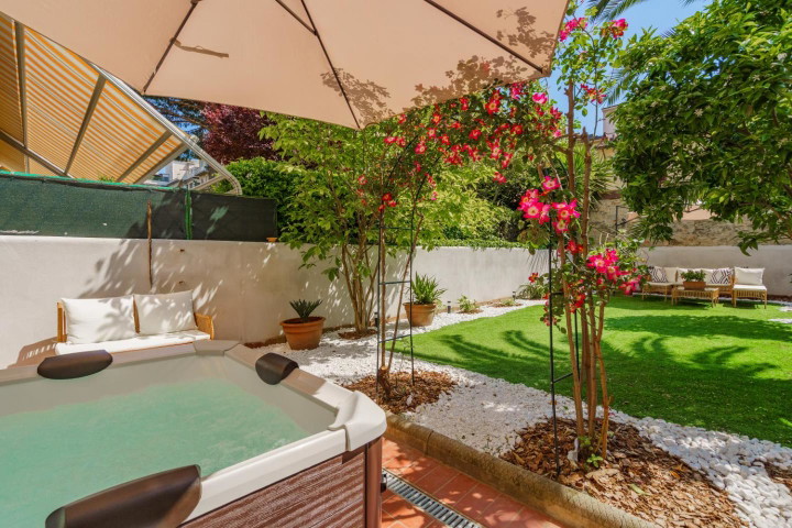 Urban Zen Garden- Entire House With 5 Suites - Florenz