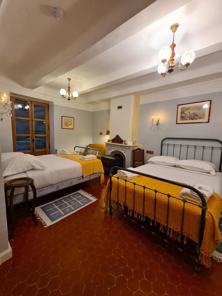 Les Etrangers A L'ancien Hotel Des Etrangers - Colmars