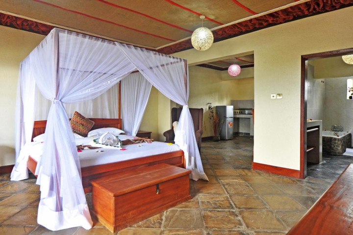 Mwanzo Lodge - Kenya