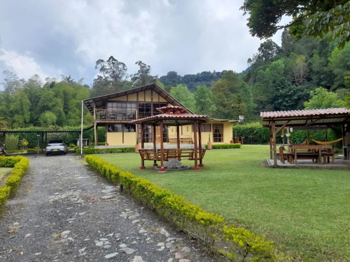 Casa Campo Valle De Cocora - Filandia