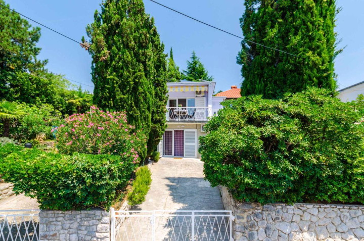 Apartments In Dramalj 39512 - Crikvenica