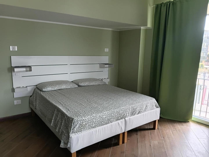 Linate Home Suite Aparthotel With Onsite Secure Parking And 10 Minutes By Walk From-to Airport - Con Parcheggio Sorvegliato In Loco E A 10 Minuti A Piedi Da E Per Aeroporto Di Linate Metro Blu M4 - Milaan