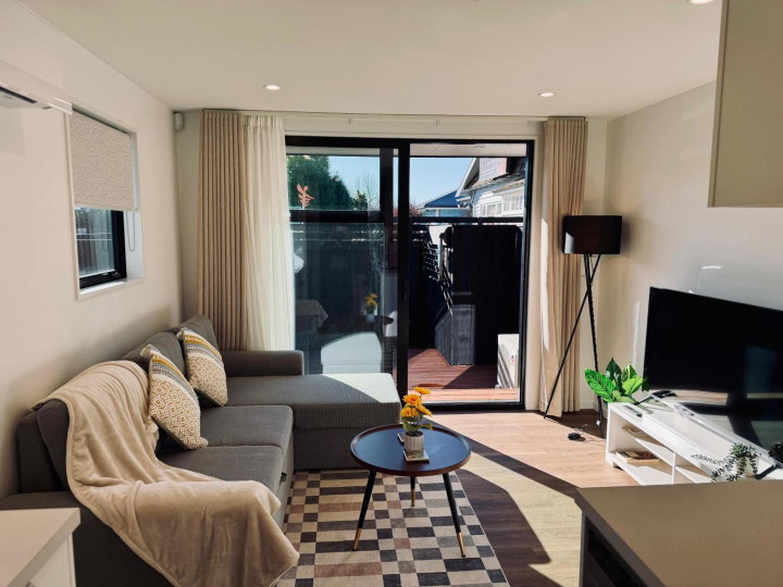 Premium Location - Cbd & Hagley Park - West Coast