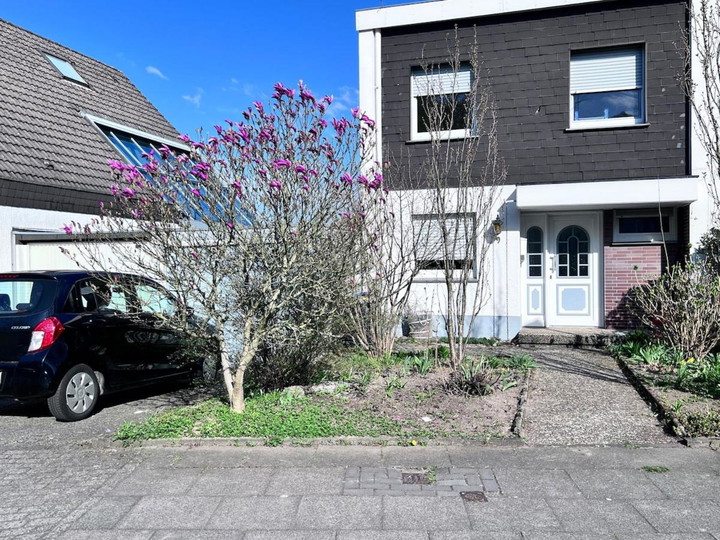Villa With Garden, Spa And Cleaning Service - Wuppertal