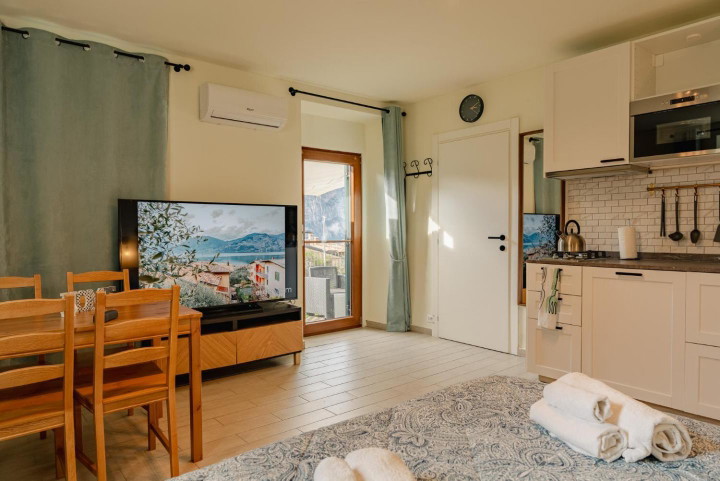 Casa Galya With Private Patio By Gardadoma - Malcesine