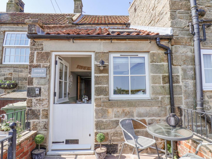Esme's Cottage - Runswick Bay