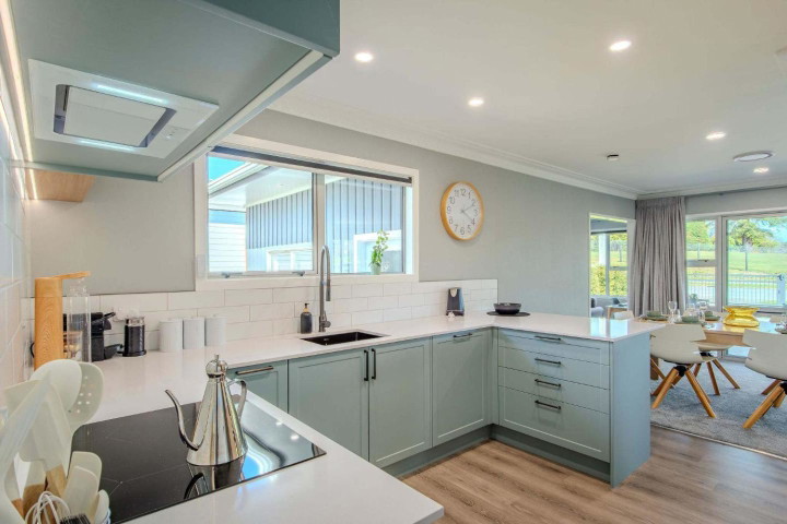 Fairway Views - Golf Course Location With Spa Pool - Rotorua