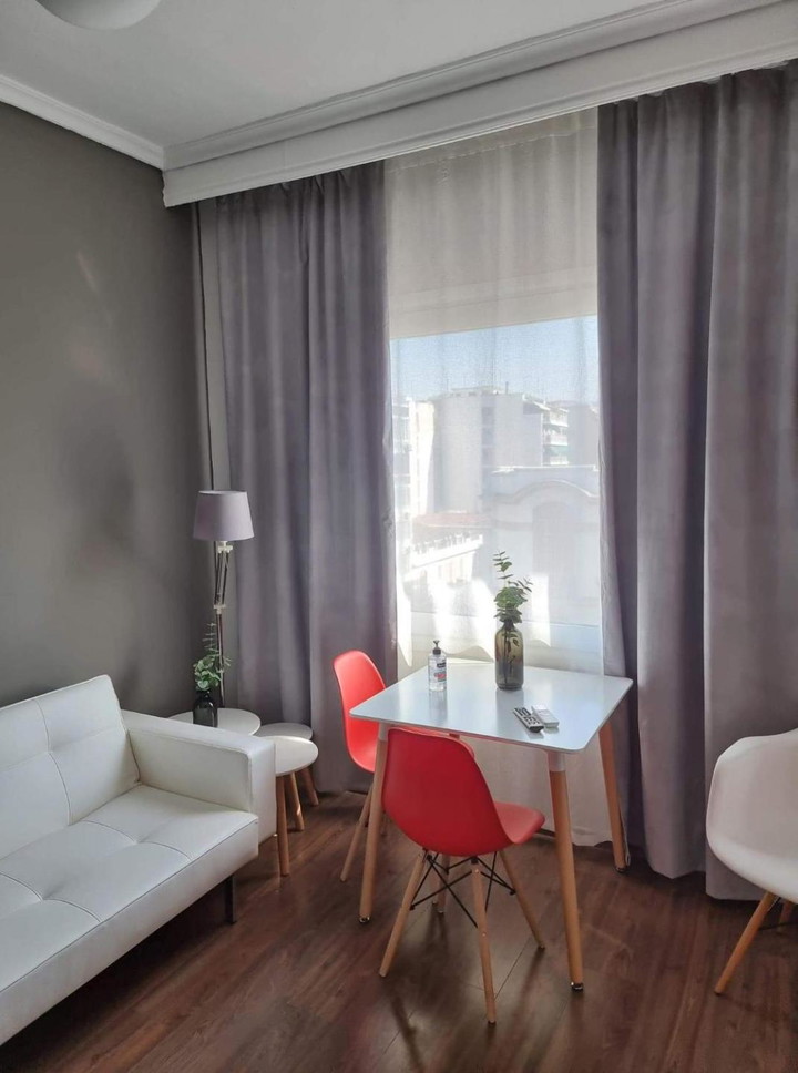 Red Rooms Tsimiski 60 - Thessaloniki