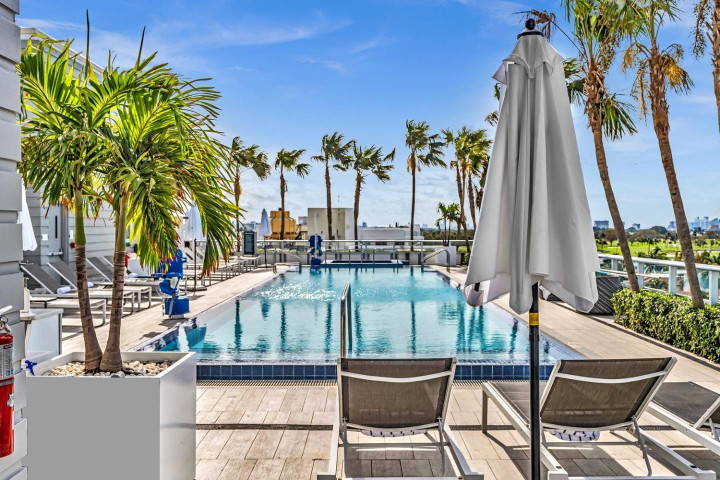 Grand Deluxe Two Bedroom Suite With Balcony Water Views, Corner - Miramar, FL