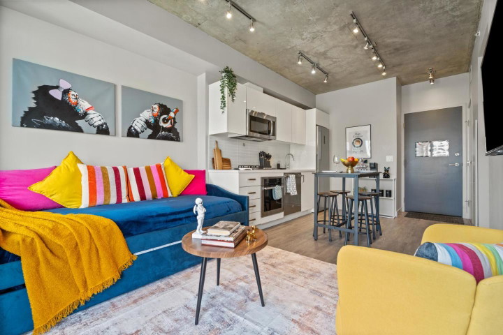 Vibrant Popart Downtown Suite, Comfy And Stylish! - Calgary