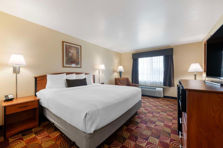 Best Western Laramie Inn & Suites - Laramie, WY