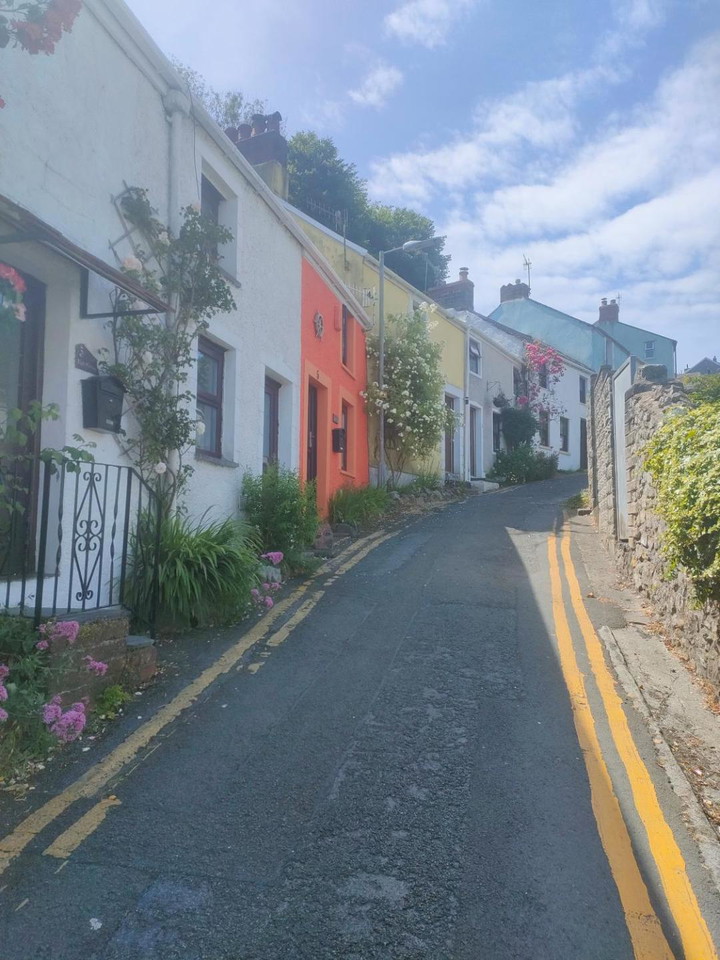 Fishermen's Cottage With Log Burner, 2 Bathrooms & Sea Views From Garden Terraces - Wales